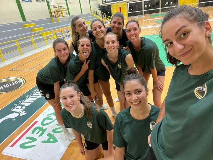 Fitto precampionato per la Nottolini Volley Capannori - NoiTV Fitto precampionato per la Nottolini Volley Capannori - NoiTV