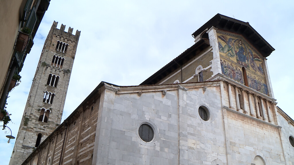 Il campanile della basilica di San Frediano apre ai visitatori - NoiTV Il campanile della basilica di San Frediano apre ai visitatori - NoiTV