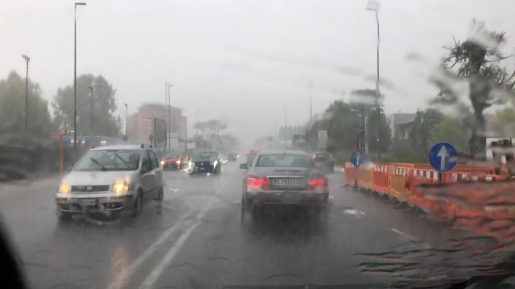 Pioggia e neve nel weekend, arriva l'inverno vero - NoiTV